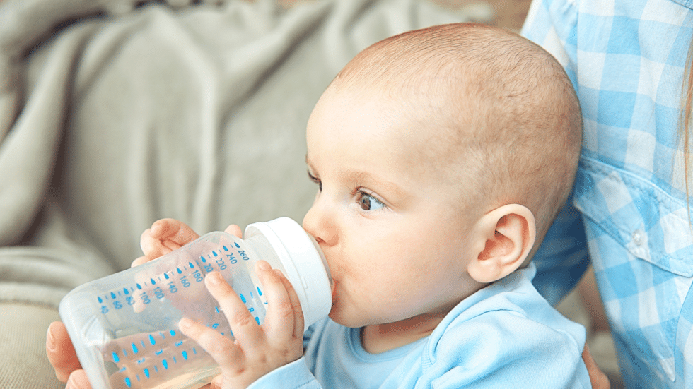 7-Month-Old's Water Intake: Potential Risks and Benefits | Baby Water